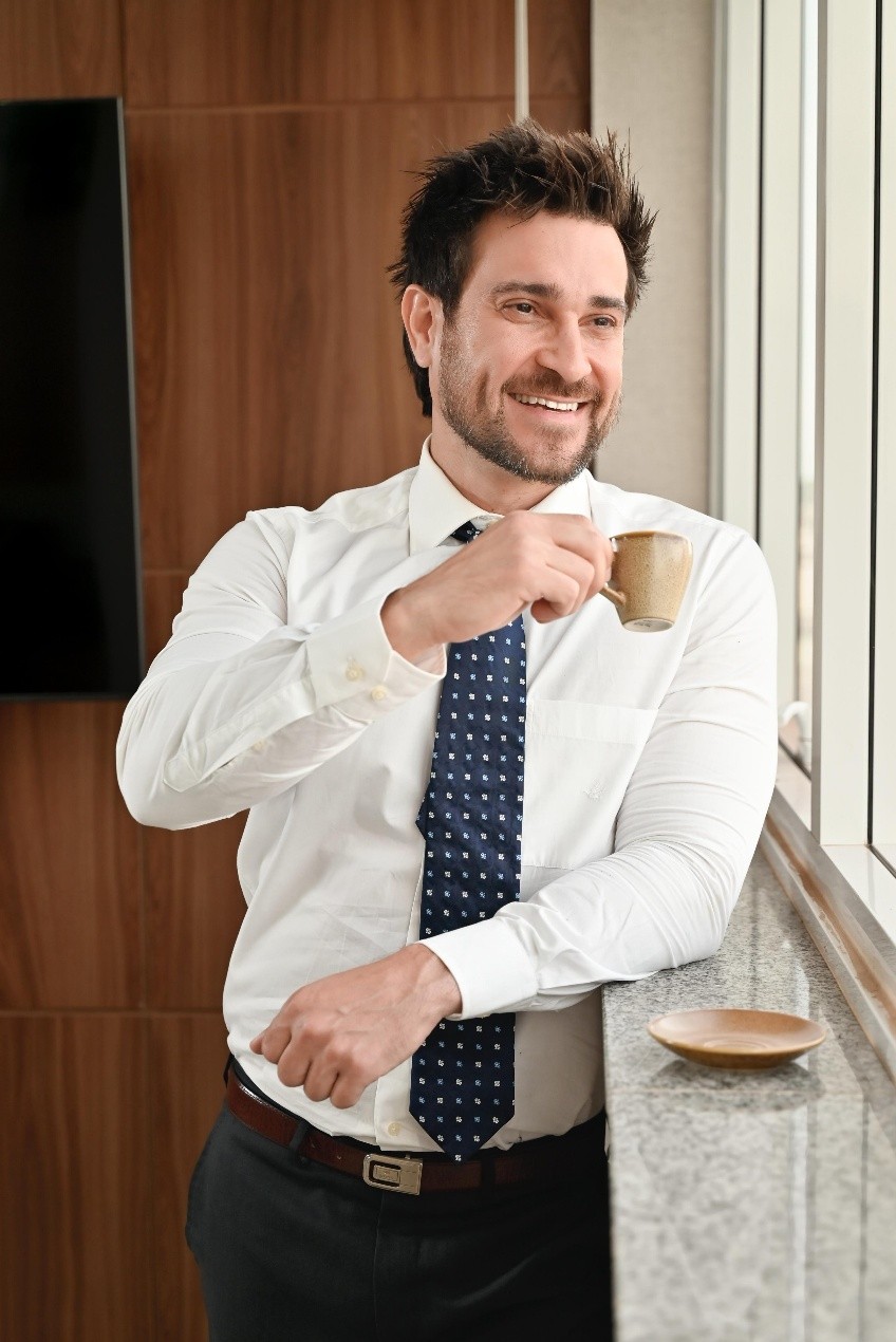 DR. LUCAS PICCININ SELECTED AS TOP ENTREPRENEUR OF THE YEAR BY IAOTP ...